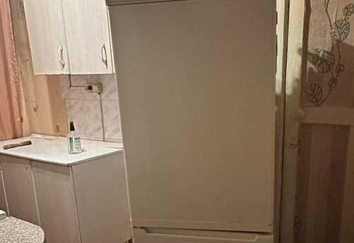 Холодильник б/у стинол