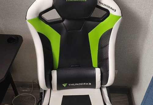 Игровое кресло ThunderX3 TC3