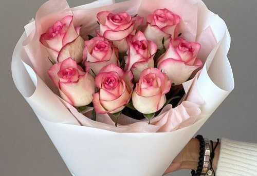 Моно букет из розовых роз