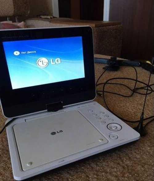 Портативный видеопроигрыватель LG DP375TV