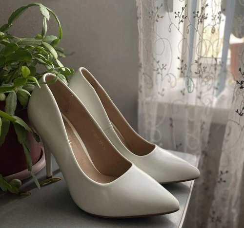 Туфли лодочки 38