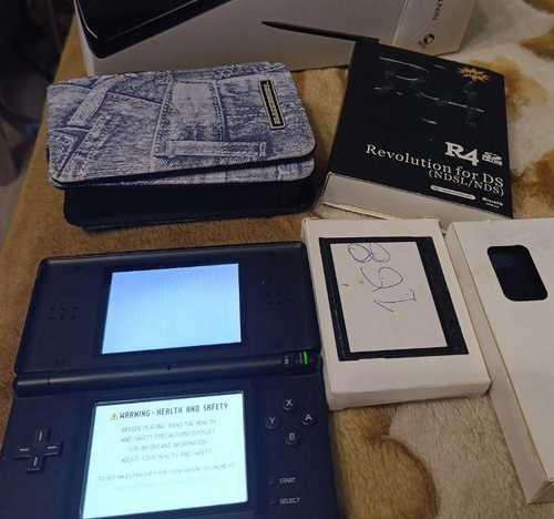 Продам nintendo ds lite