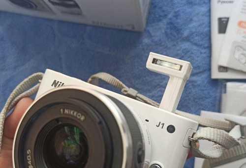 Фотоаппарат Nikon j1