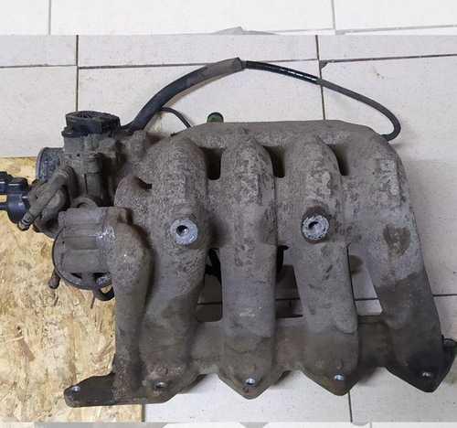Впускной коллектор Mitsubishi Carisma MD339069