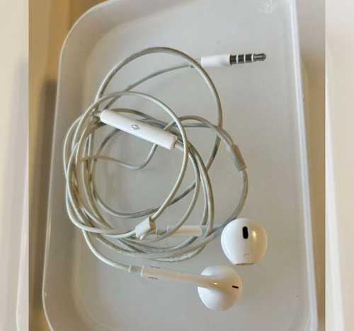 Наушники earpods проводные