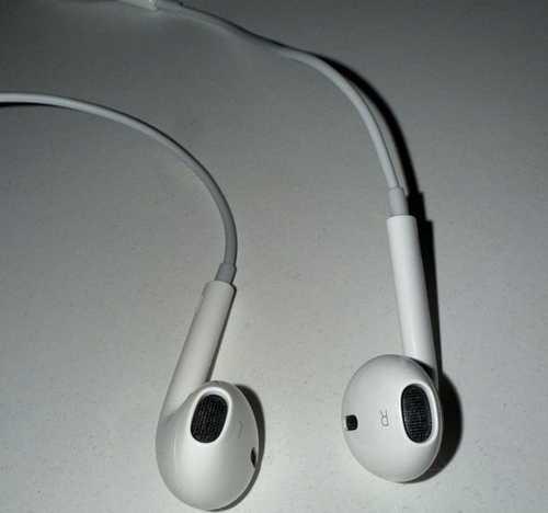 Наушники Apple Earpods Lightning из комплекта XS