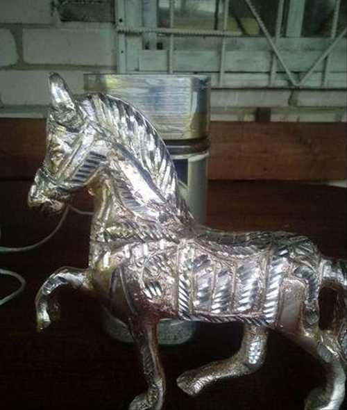 Статуэтка лошадь из металла