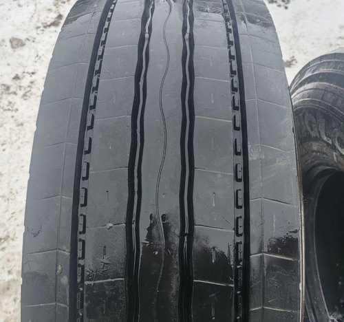 Шины 385 65 22.5 рулевые