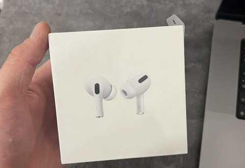 Наушники Apple AirPods Pro MagSafe (1 поколение)