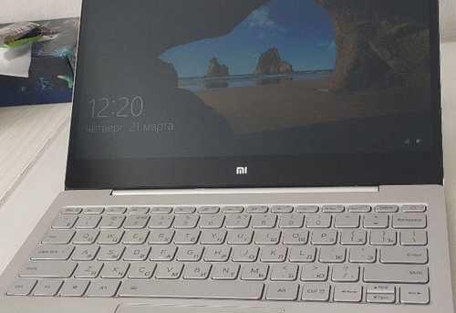 12.5" Xiaomi Mi Notebook Air 12.5, 128 ГБ, Core M3-6Y30, RAM 4 ГБ, Intel HD Graphics 515