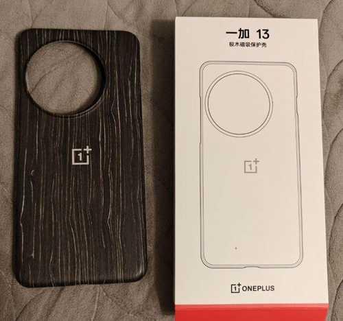 OnePlus 13 оригинальный чехол black wood