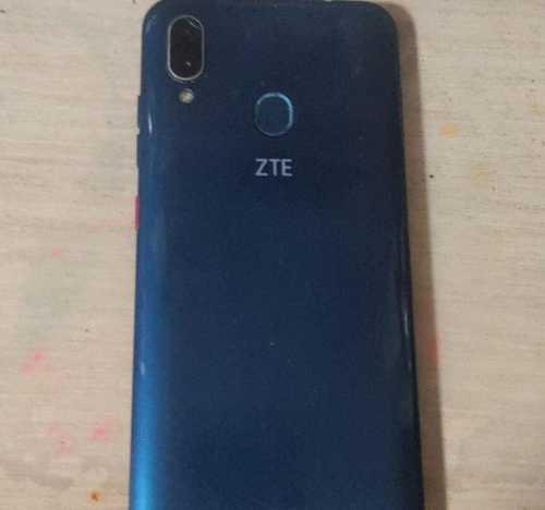 ZTE Blade V10 Vita, 2/32 ГБ