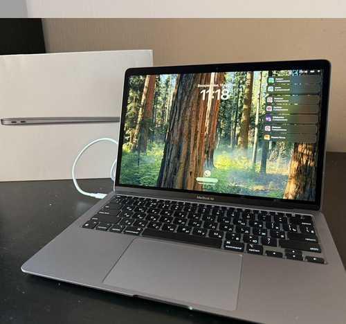 Macbook Air M1 8/256GB новый