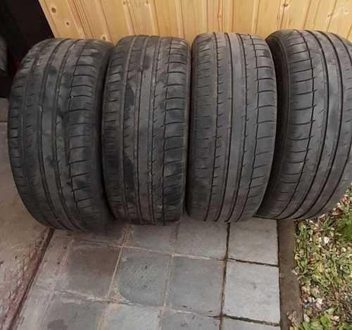 Triangle Sportex TSH11 235/45 R18