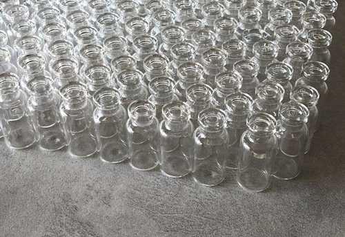 Маленькие стеклянные бутылочки/пузырьки/флакончики