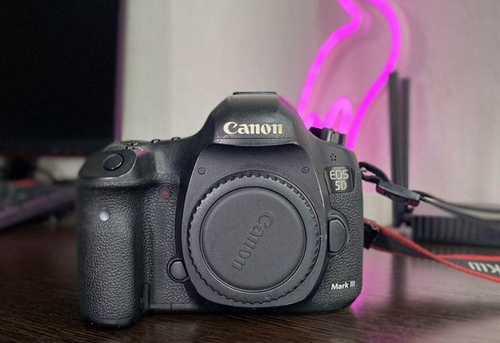Canon 5D mark III body