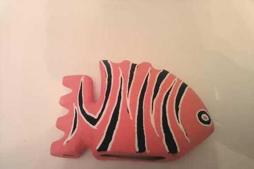 Глиняная фигурка рыба