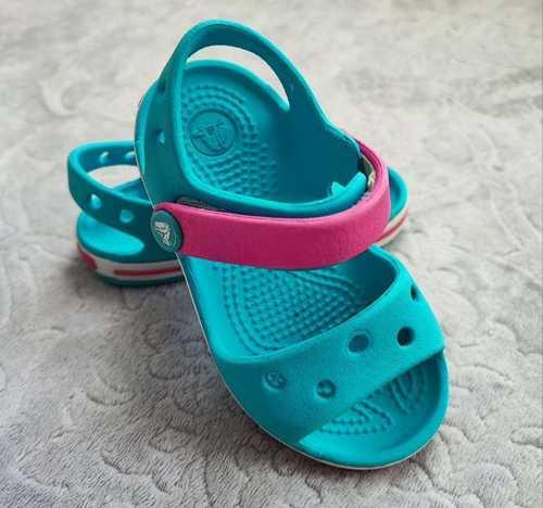 Сандали crocs