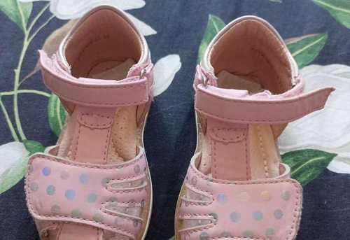 Детские туфли для девочки