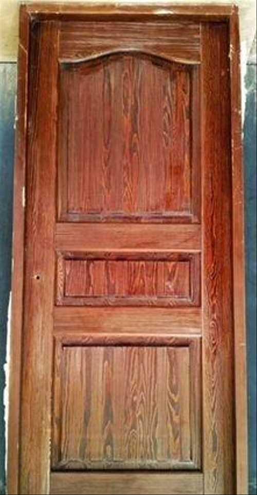 Дверной блок из массива хвойных пород,дверь правая