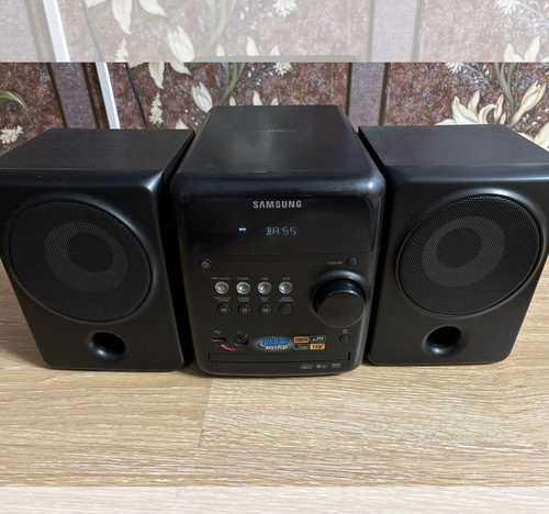 Музыкальный центр Samsung MM-A15Q