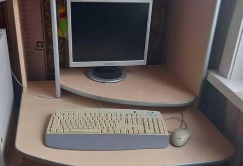 Компьютерный стол и Компьютер