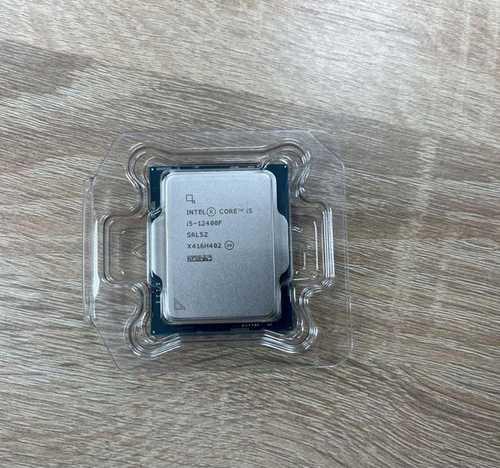 Intel Core i5-12400F (LGA 1700)