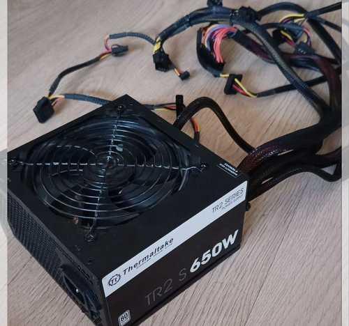 Блок питания Thermaltake TR2 S 650w