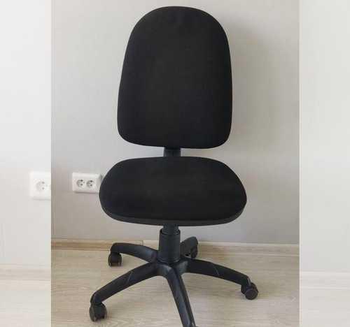 Компьютерное кресло (стул)бу