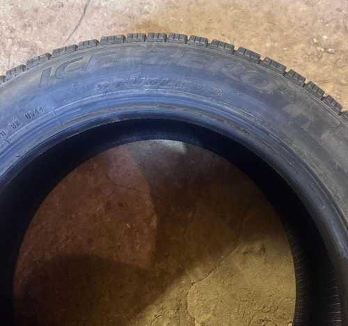 Pirelli Ice Zero 205/55 R16