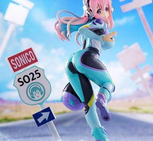 Фигурка аниме super sonico