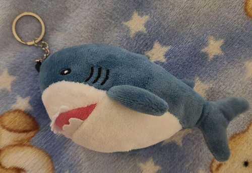 Брелок- мягкая игрушка акула икеа