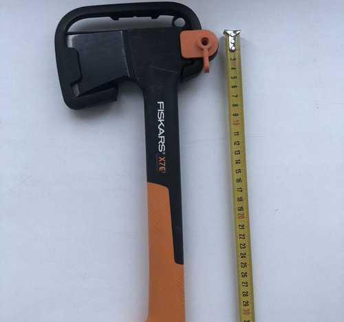 Топор fiskars x7