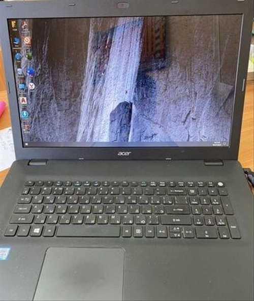 Acer Travelmate p278-m-30zx