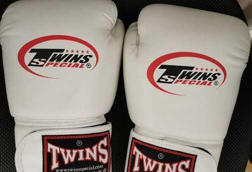 Боксерские перчатки Twins Special bgvl-3 14 oz