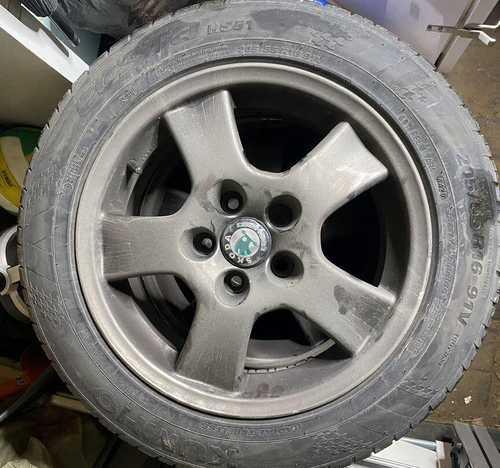 Kumho Ecsta HS51 255/55 R16