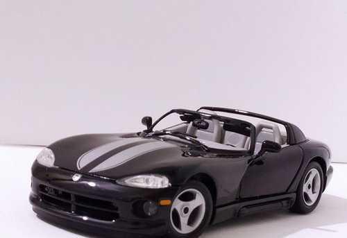 Модель Dodge Viper 1:24 RT/10 Bburago 1:24