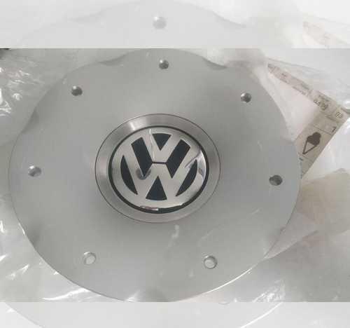 Колпак колесный VW Touareg 7l6601149g8z8