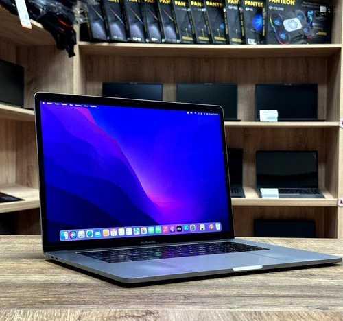 Apple Macbook PRO 15 2016 core I7