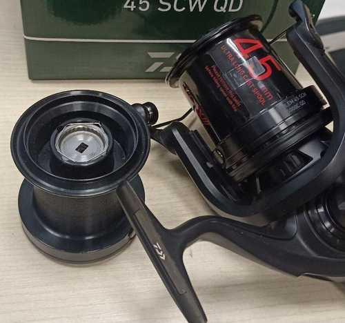 Катушка daiwa 19 emblem 45 SCW QD