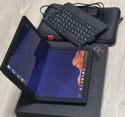 Lenovo Thinkpad X1 fold 256 с клавиатурой