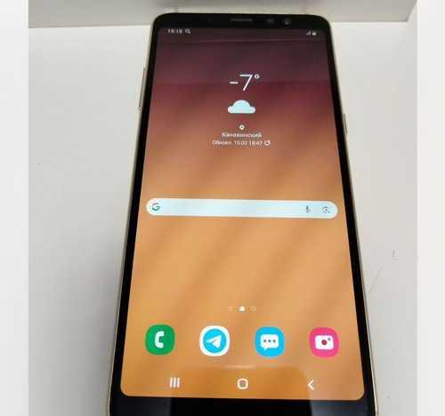 Samsung Galaxy A8 , 4/32 ГБ