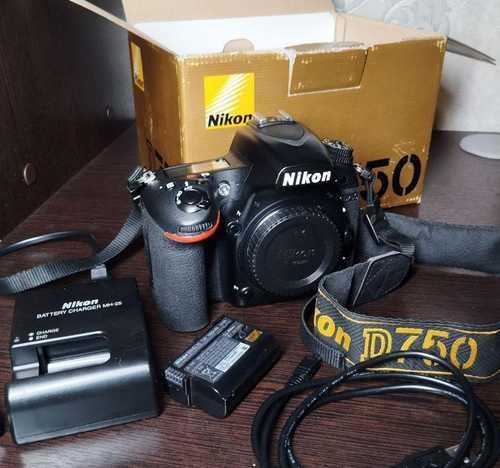 Зеркальный фотоаппарат Nikon D750(body)