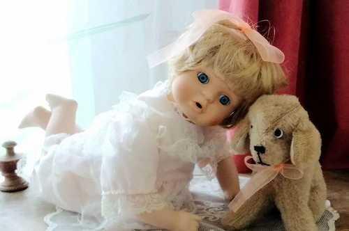 Коллекционная фарфоровая кукла Eugenie. Англия