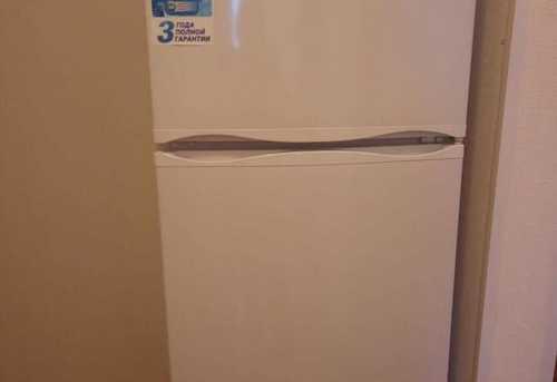 Продается холодильник требующий ремонта