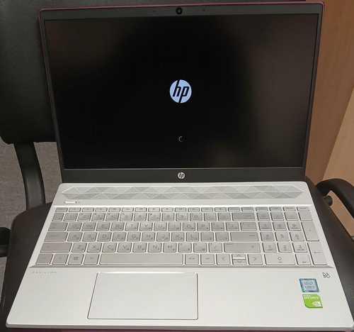 HP Pavilion 15-cs0032ur i5-8th/8Gb/256SSD/MX150 2G