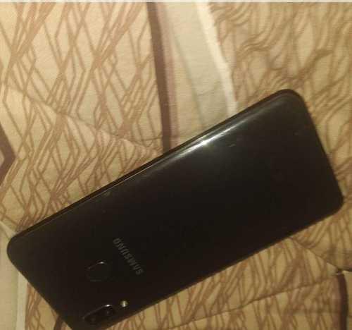 Samsung Galaxy A20, 3/32 ГБ