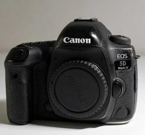 Фотоаппарат Canon 5D mark 4