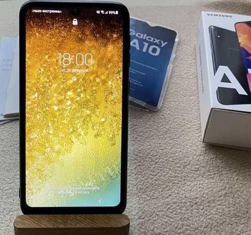 Samsung Galaxy A10, 2/32 ГБ