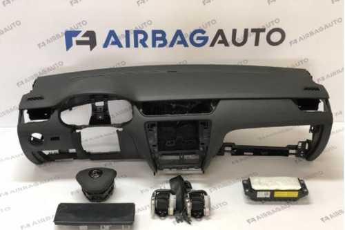 Торпедо Octavia A7 панель приборов подушки airbag
